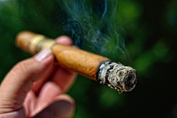 General Cigar - Foundry Wells - Cigar Reviews | Beer Pairings | Casas ...