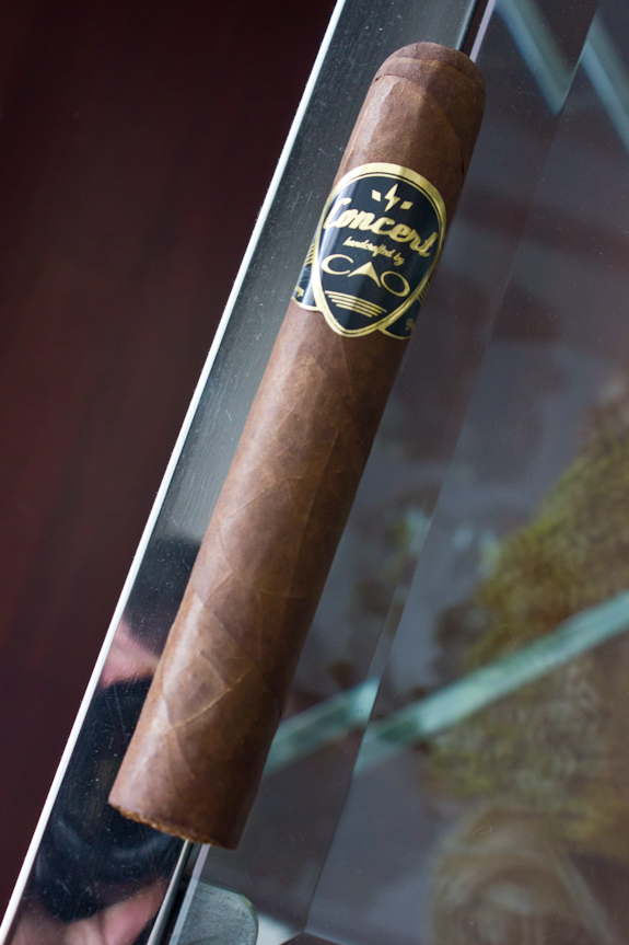CAO Concert - Cigar Reviews | Beer Pairings | Casas Fumando